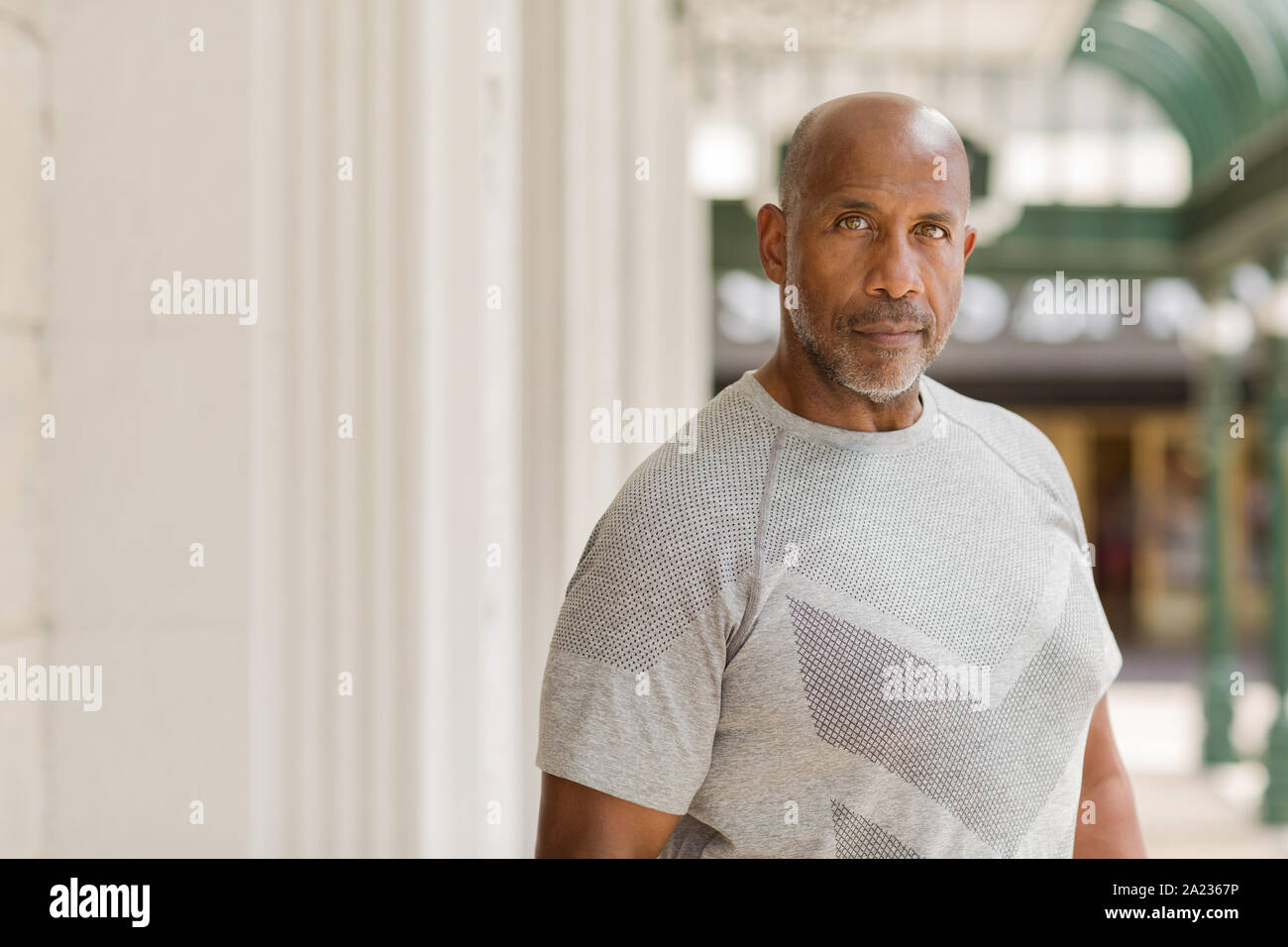 Concerned look hi-res stock photography and images - Alamy