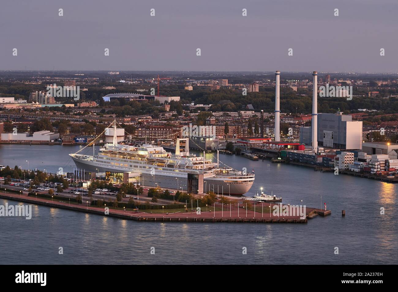 Cruise ship ss rotterdam hi-res stock photography and images - Alamy