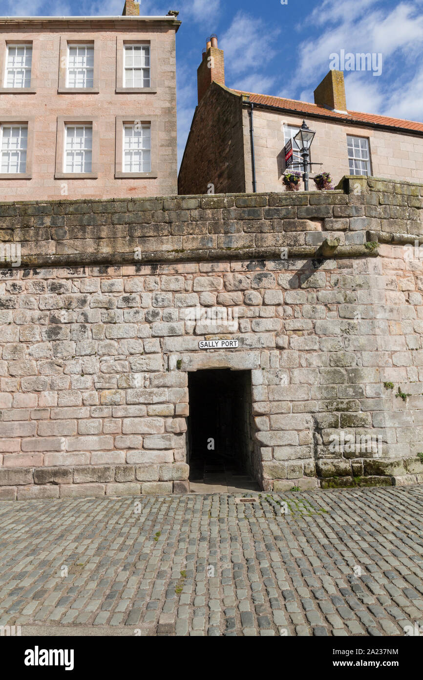 Sally port hi-res stock photography and images - Alamy