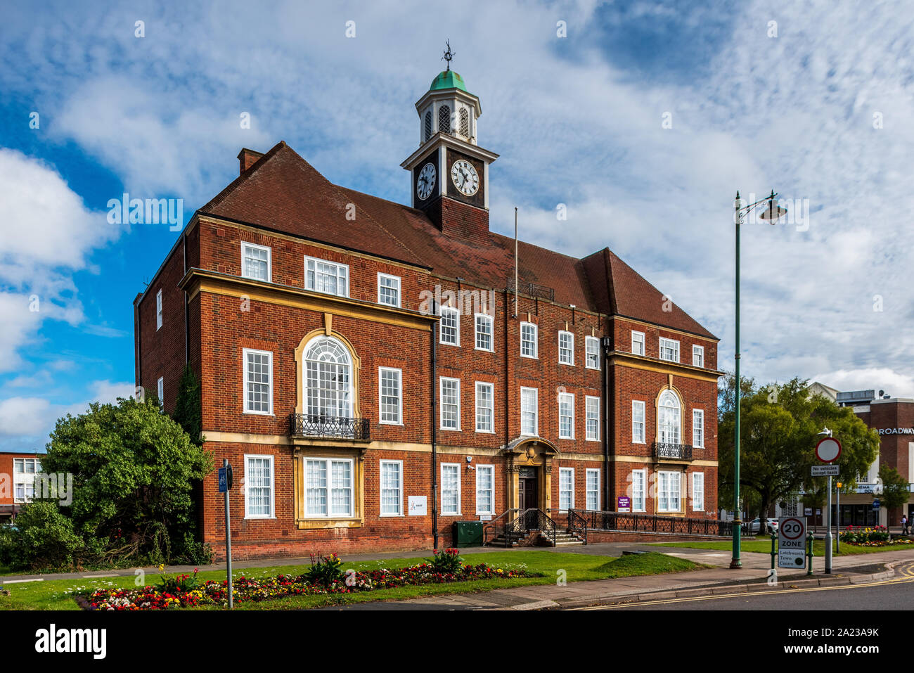 Letchworth garden city town hall hi-res stock photography and images ...