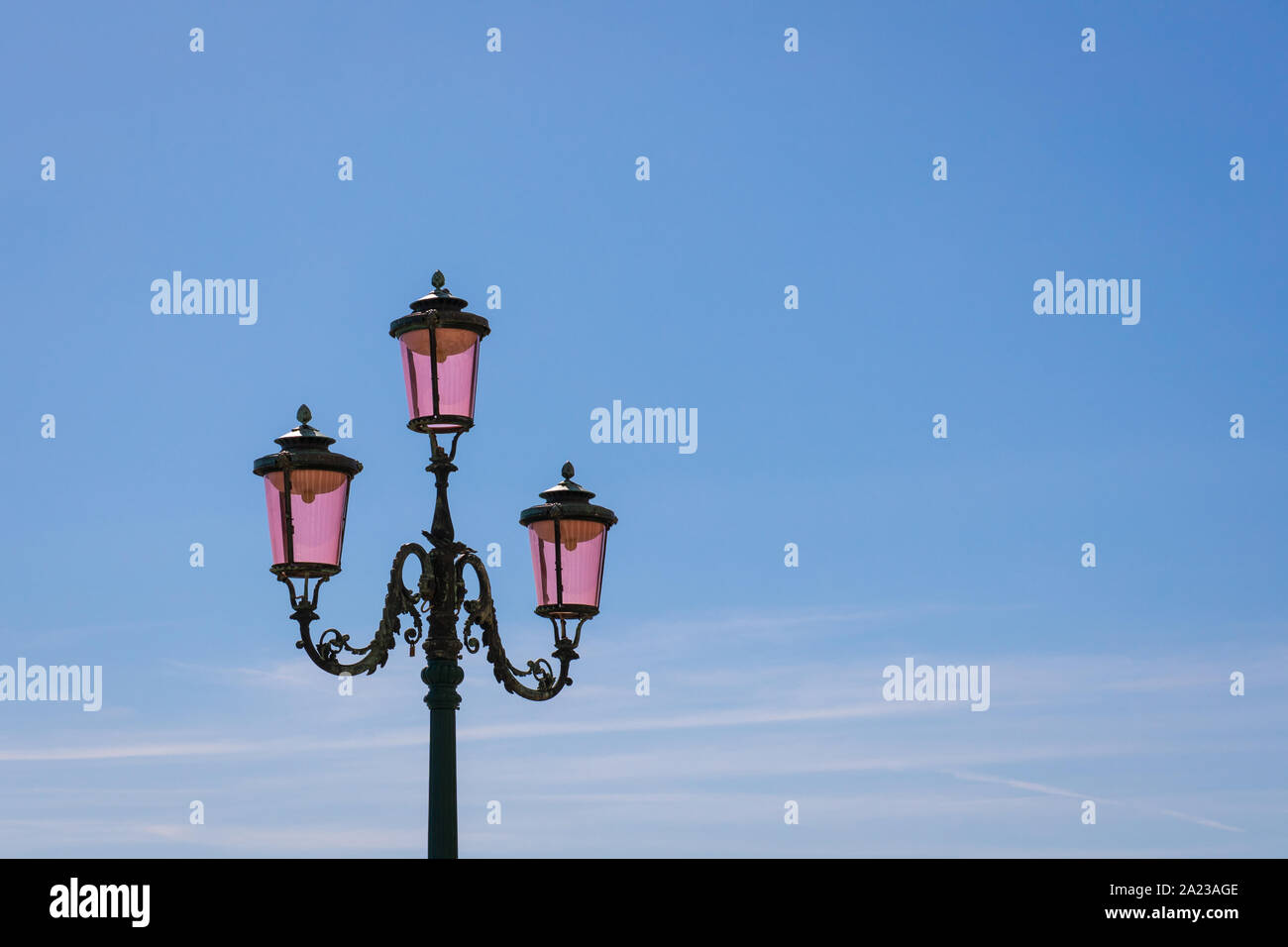 Decorative streetlights hi-res stock photography and images - Alamy