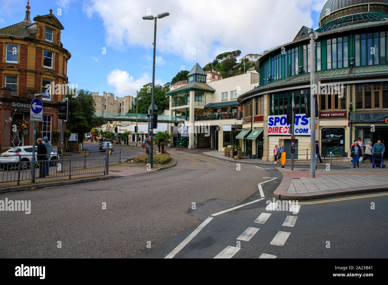 Fleet Walk Shopping Centre, Torquay Stock Photo - Alamy