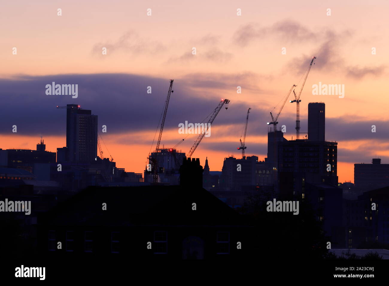 Leeds city skyline with cranes hi-res stock photography and images - Alamy