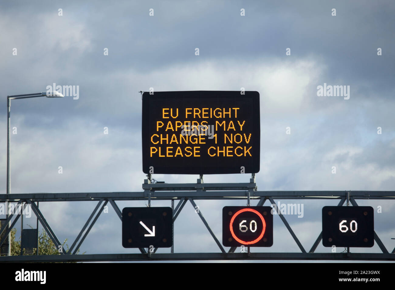 Lorry motorway road sign hi-res stock photography and images - Alamy