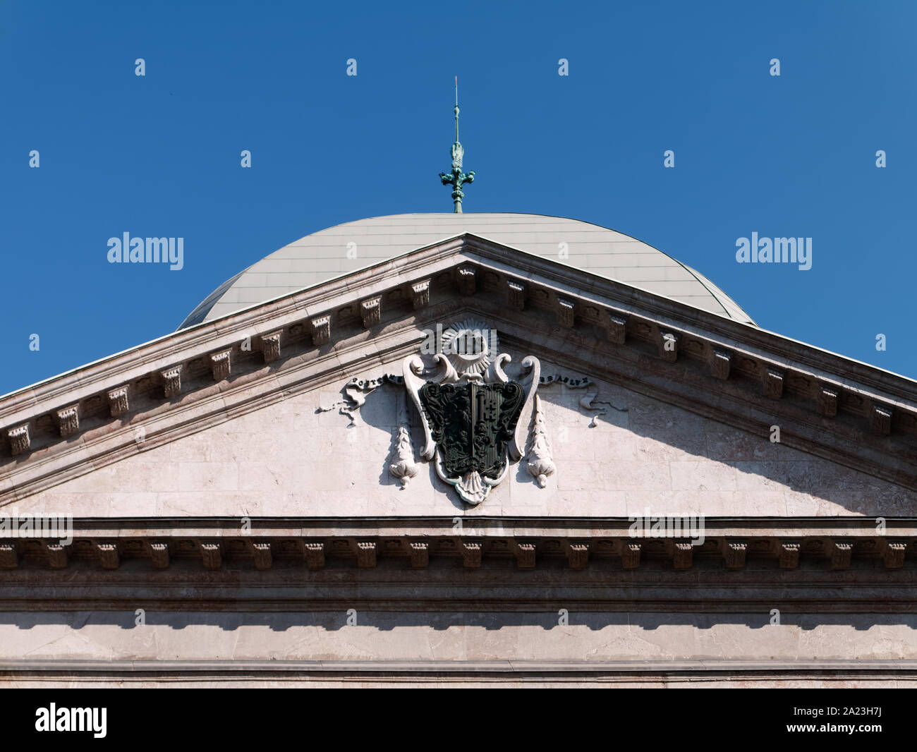 Neo classical pediment hi-res stock photography and images - Alamy