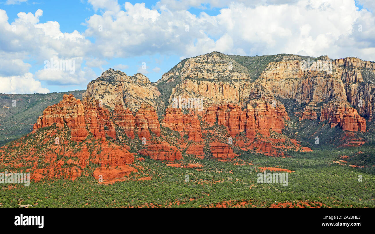 Crimson Cliffs of Sedona, Arizona Stock Photo - Alamy