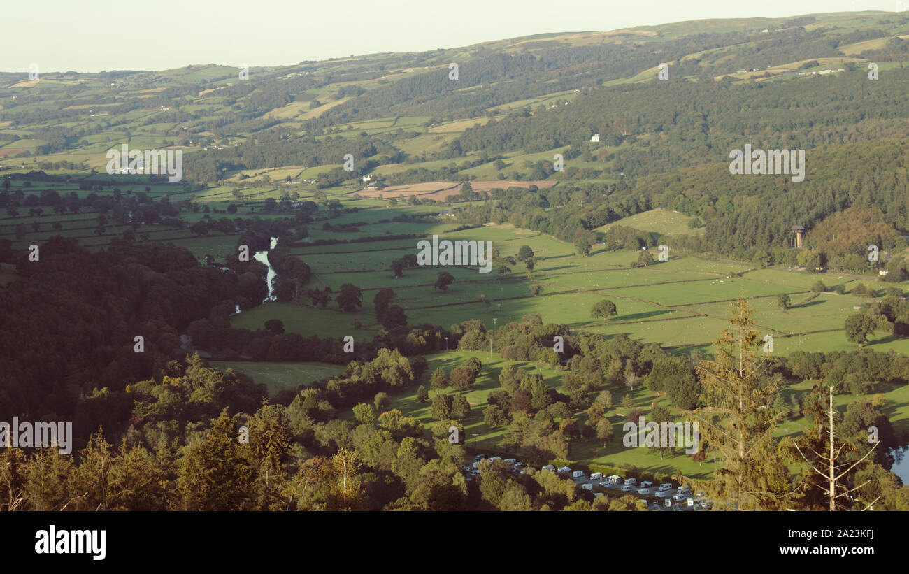 Welsh mountain lake trails Stock Photo - Alamy