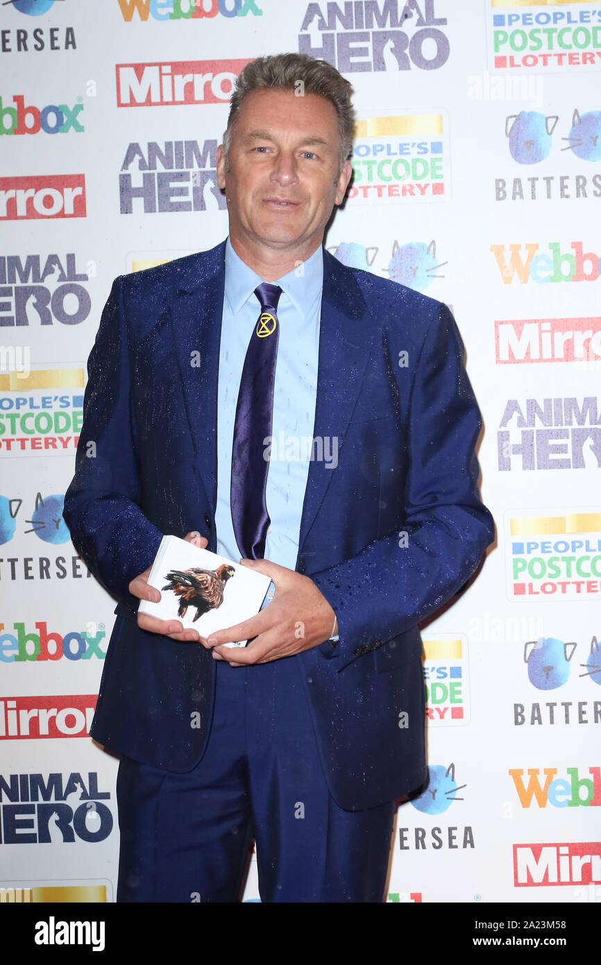 Chris packham animal hero awards hi-res stock photography and images ...