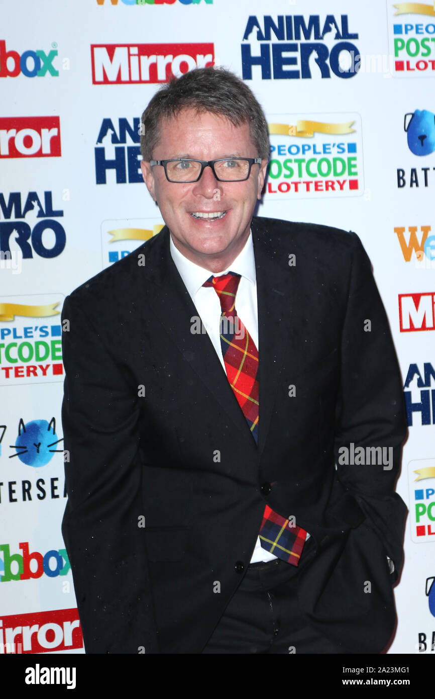 Nicky Campbell, Mirror Animal Hero Awards 2019, in partnership with ...