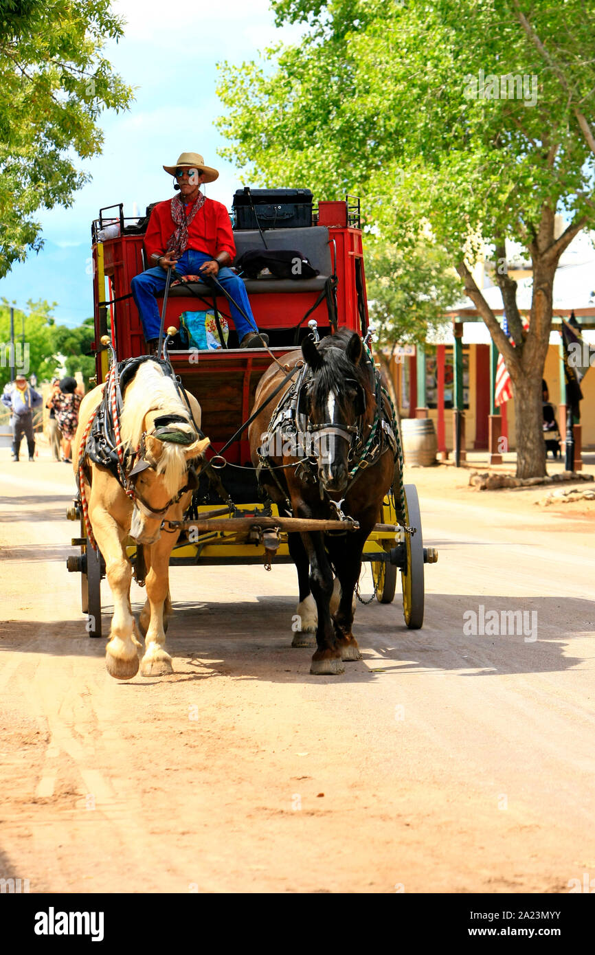 Wild west stagecoach hi-res stock photography and images - Alamy