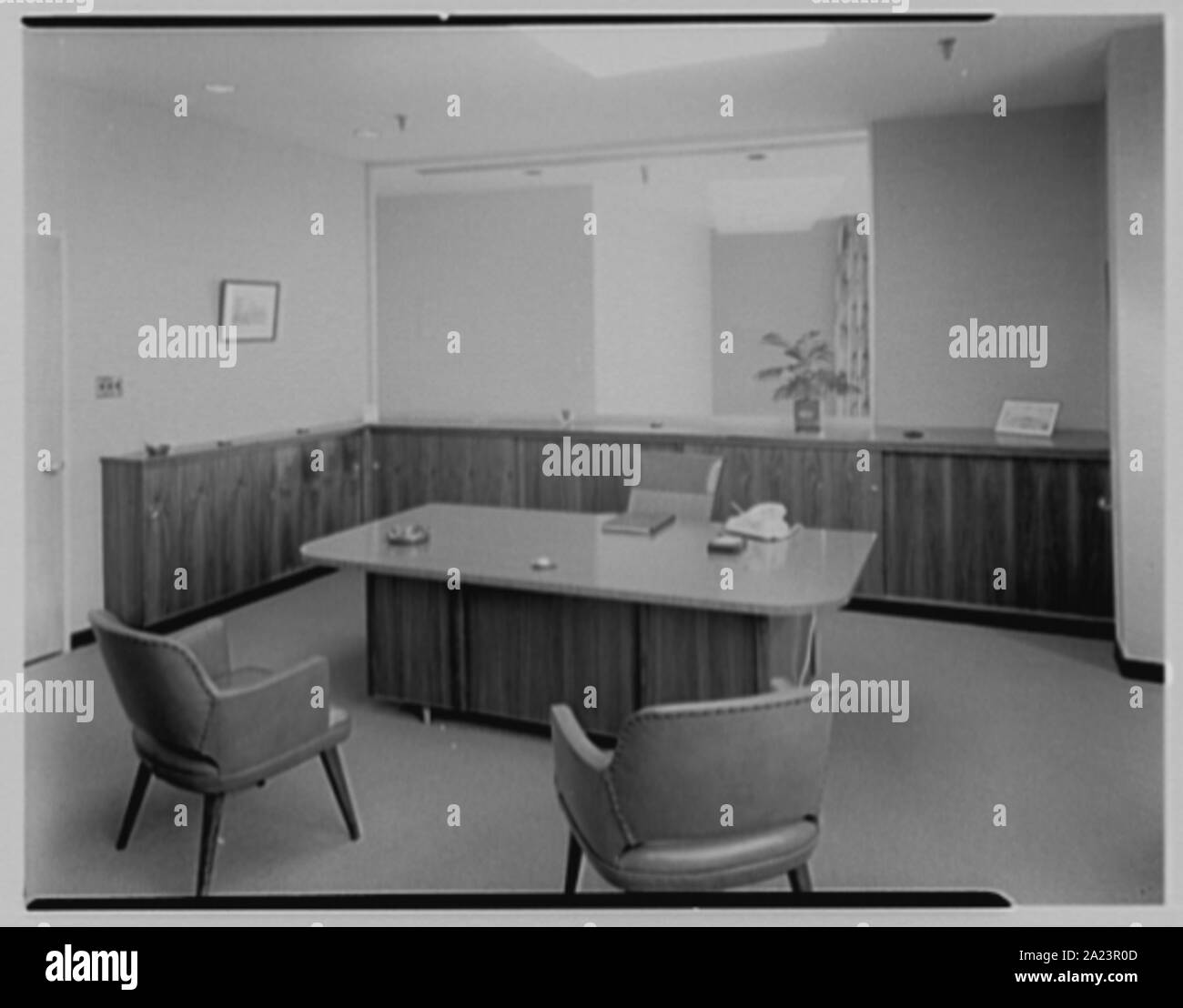 Organon Black and White Stock Photos & Images - Alamy