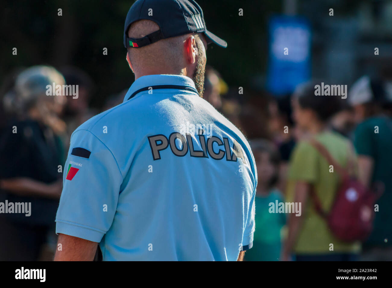 Police officer on duty on city centre Stock Photo - Alamy