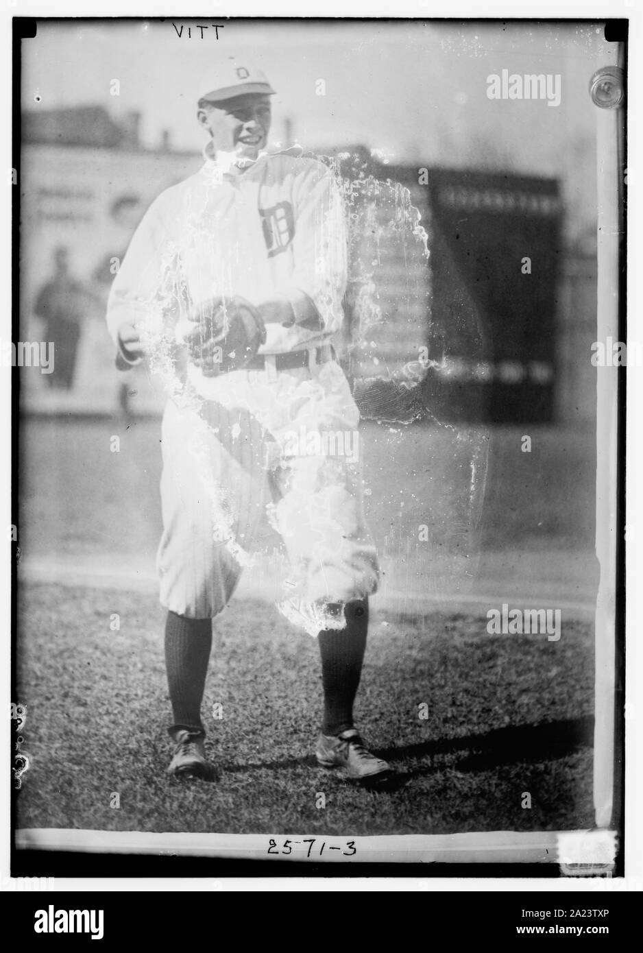 Ossie vitt hi-res stock photography and images - Alamy