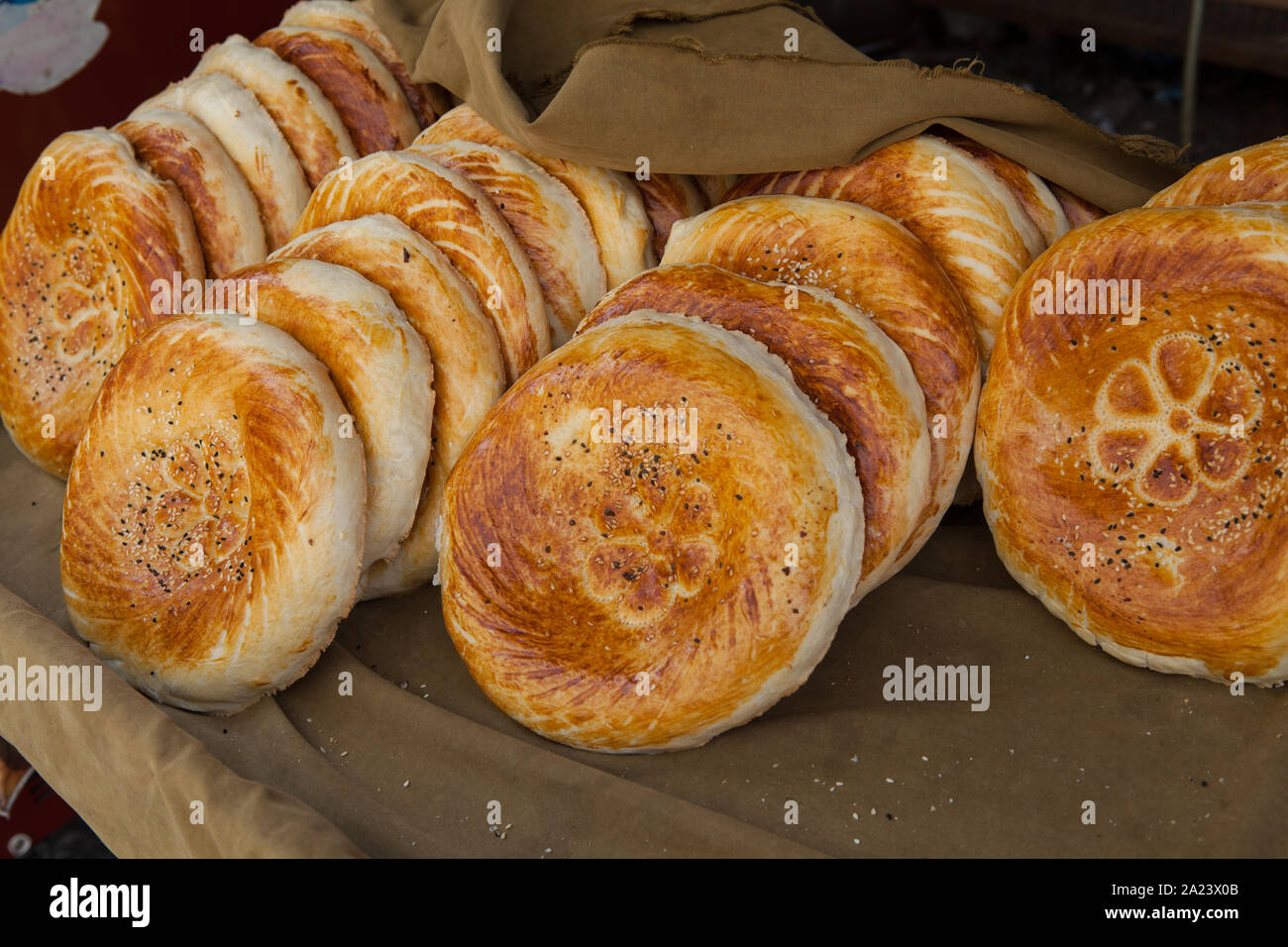 Flat bread for sale at a bakery in Istanbul, Turkey Stock Photo - Alamy