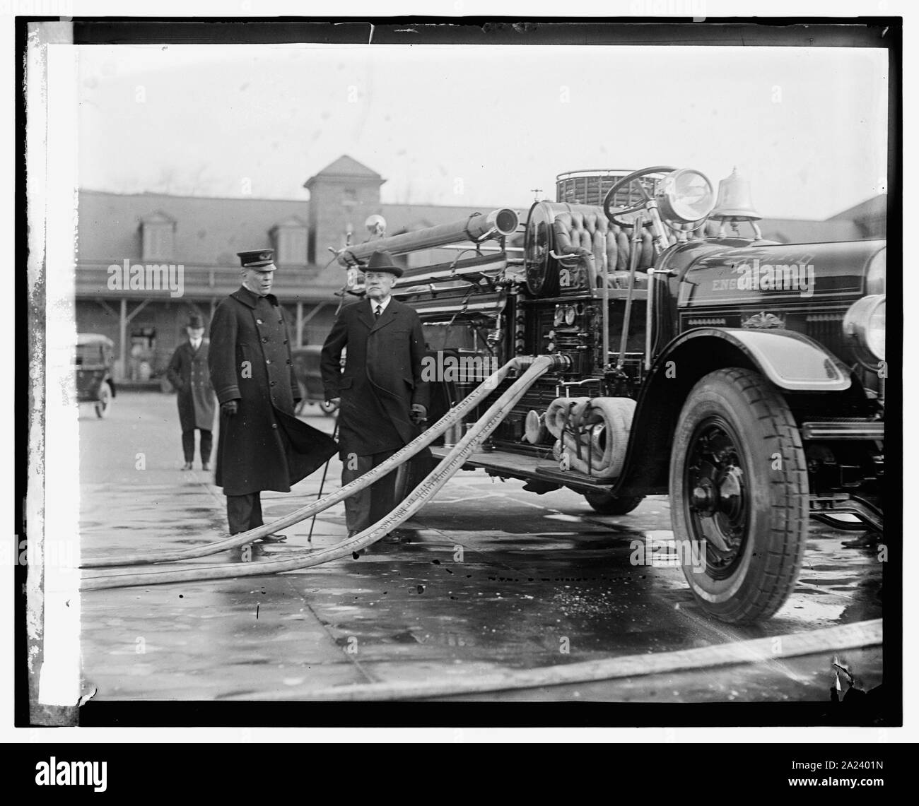 Fire apparatus hi-res stock photography and images - Alamy
