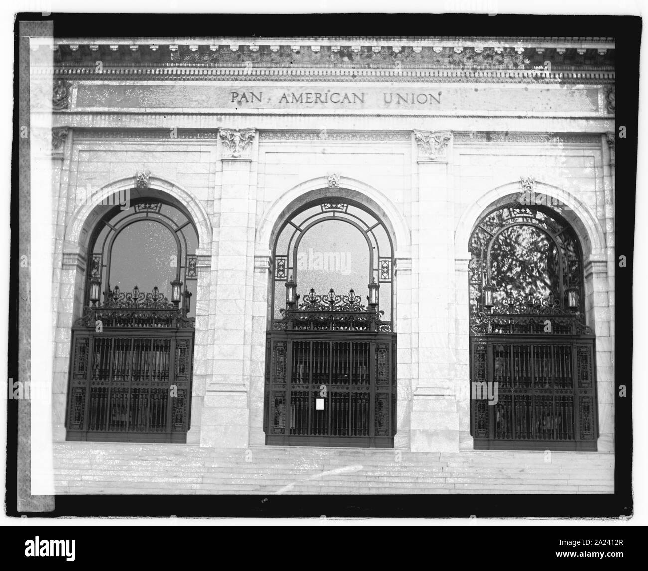 University entrance Cut Out Stock Images & Pictures - Alamy