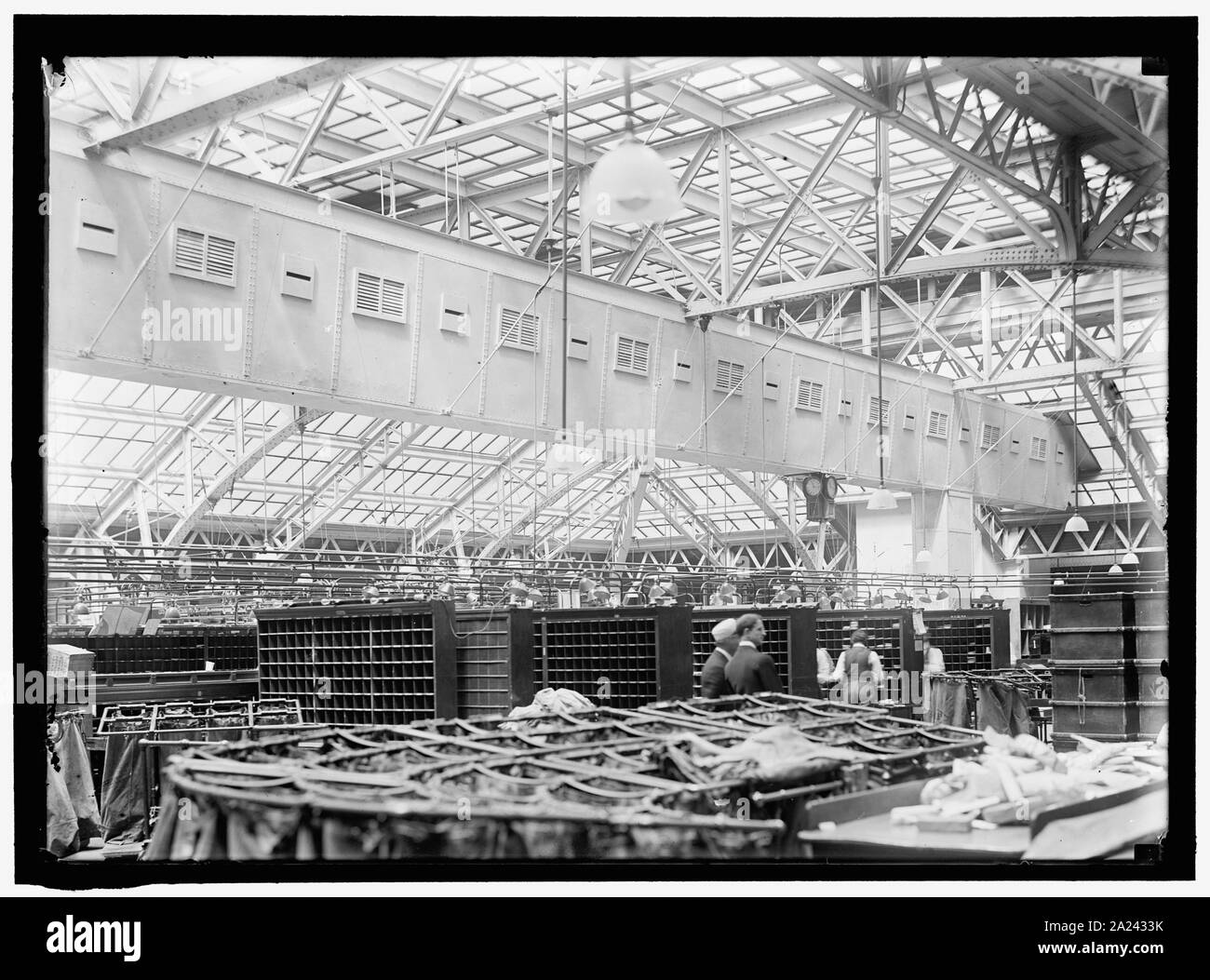 POST OFFICE DEPARTMENT WINDOWS FOR INSPECTORS Stock Photo - Alamy