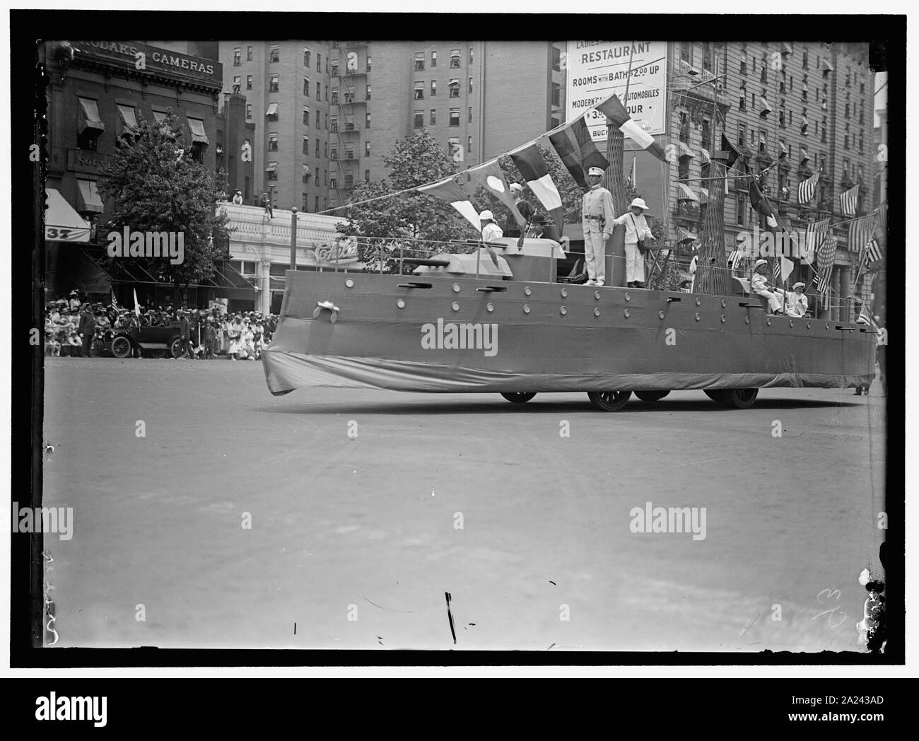 PREPAREDNESS PARADE. FLOAT LIKE BATTLESHIP Stock Photo - Alamy