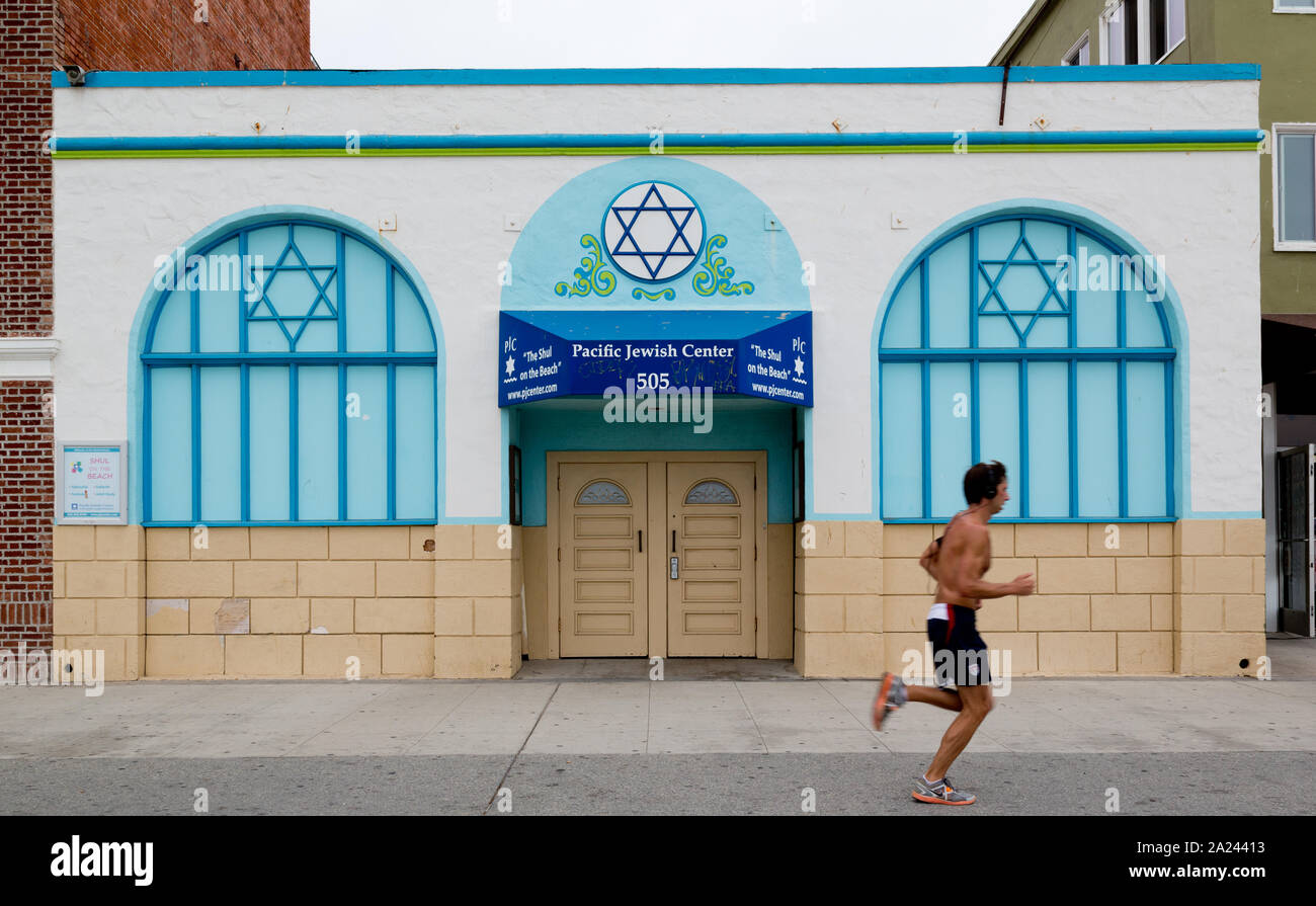 Venice community center hi-res stock photography and images - Alamy