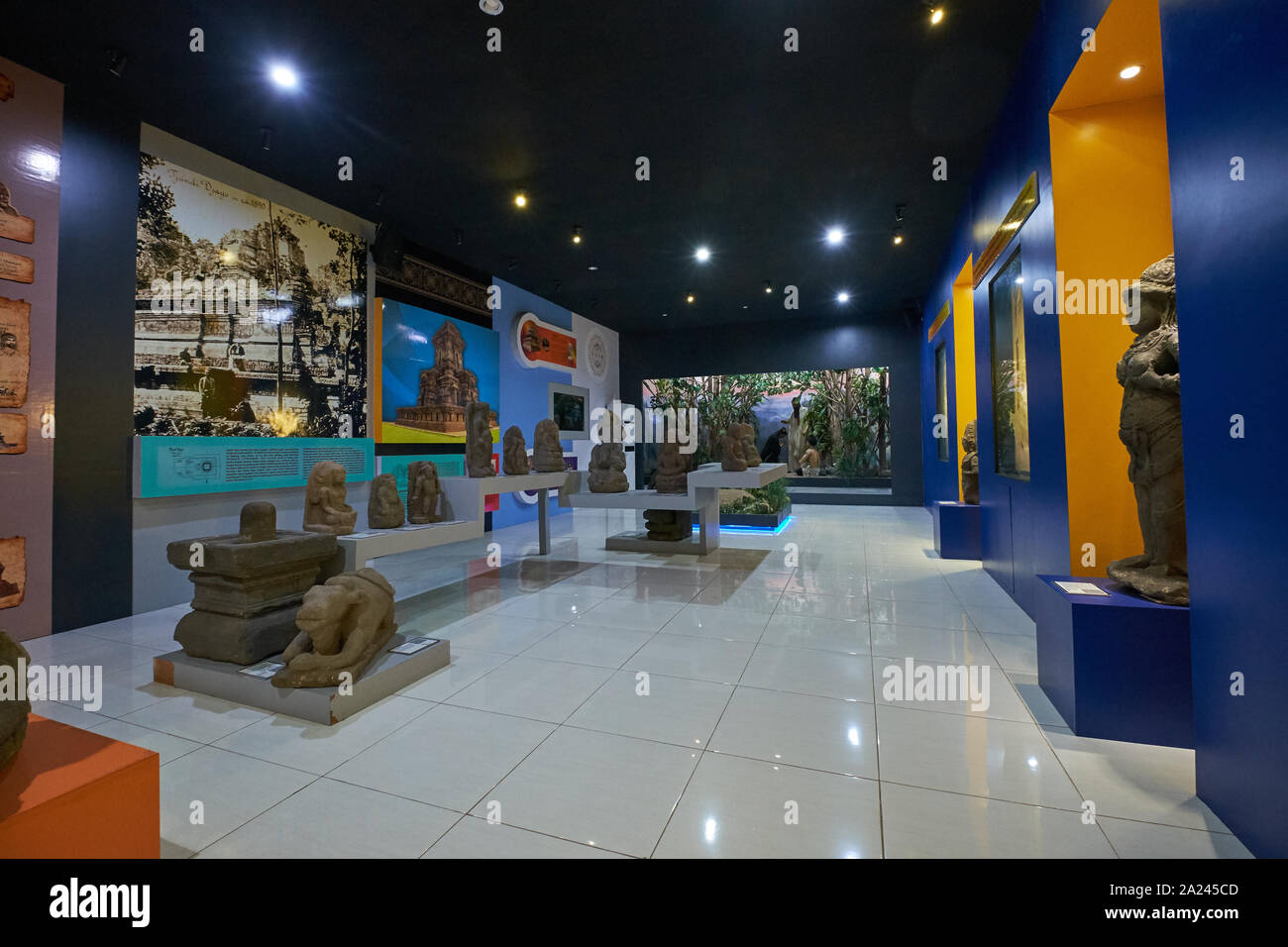 One of the main exhibit areas of the cultural history museum, Mpu Purwa ...