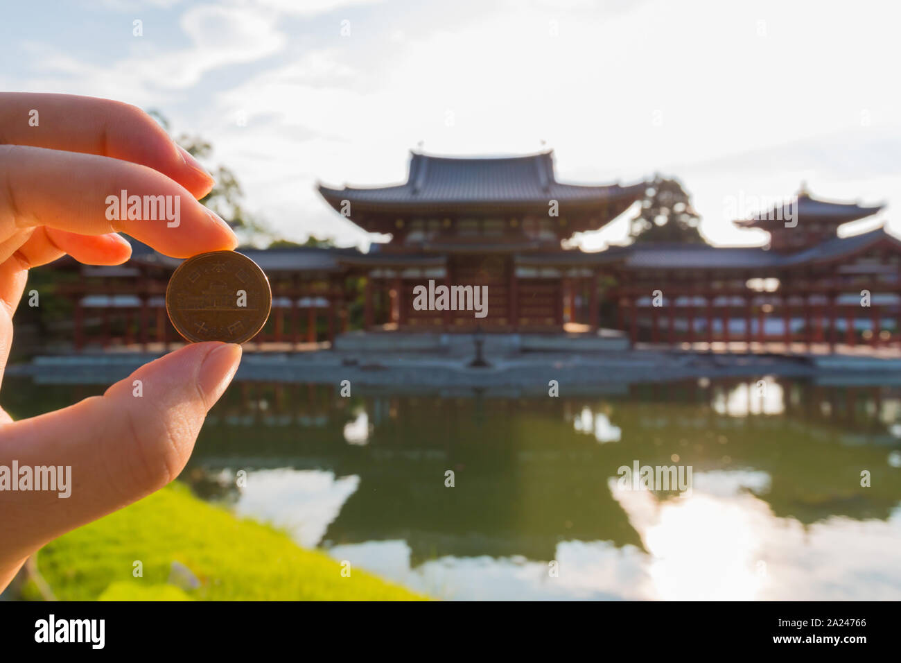 Byodo-in (Phoenix Hall) Japan commemorates its longevity and cultural ...