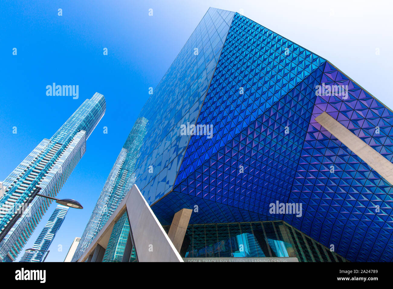 Toronto, Canada-4 April, 2019: Ryerson University buildings in Downtown ...