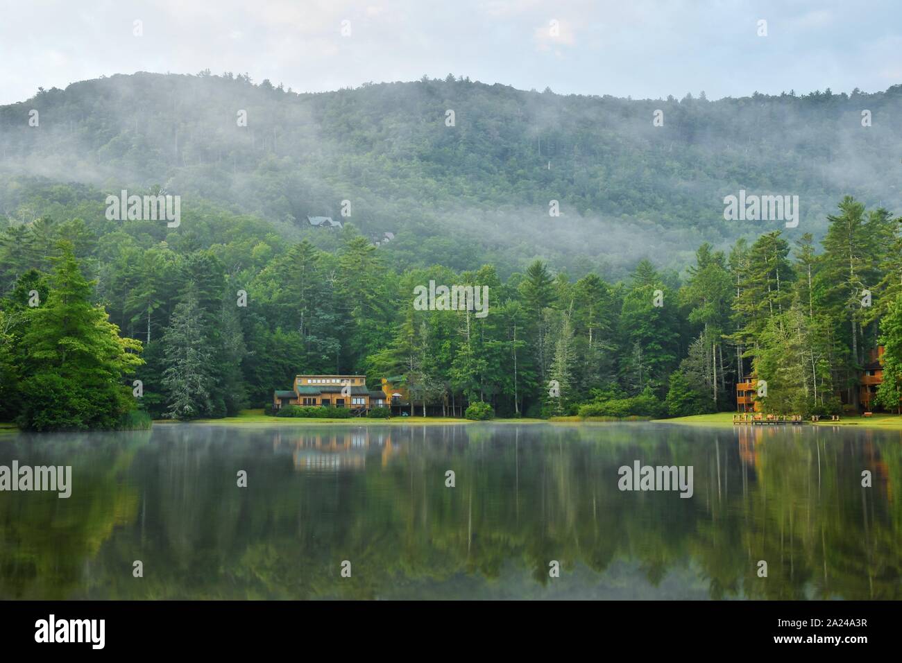 Lake in the Blue Ridge Mountains North Carolina Stock Photo - Alamy