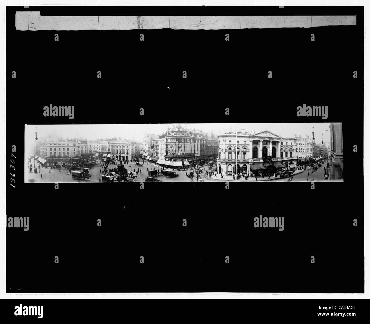 Circus london Black and White Stock Photos & Images - Alamy