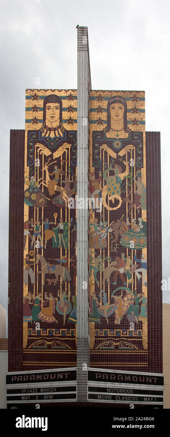 Paramount theater of the arts hi-res stock photography and images - Alamy