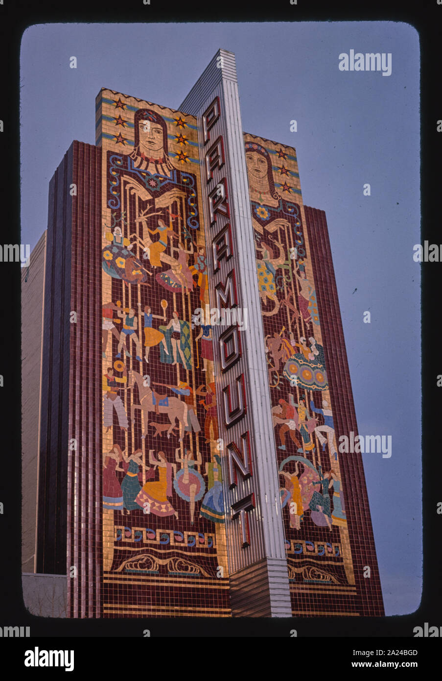 Paramount photo hi-res stock photography and images - Alamy