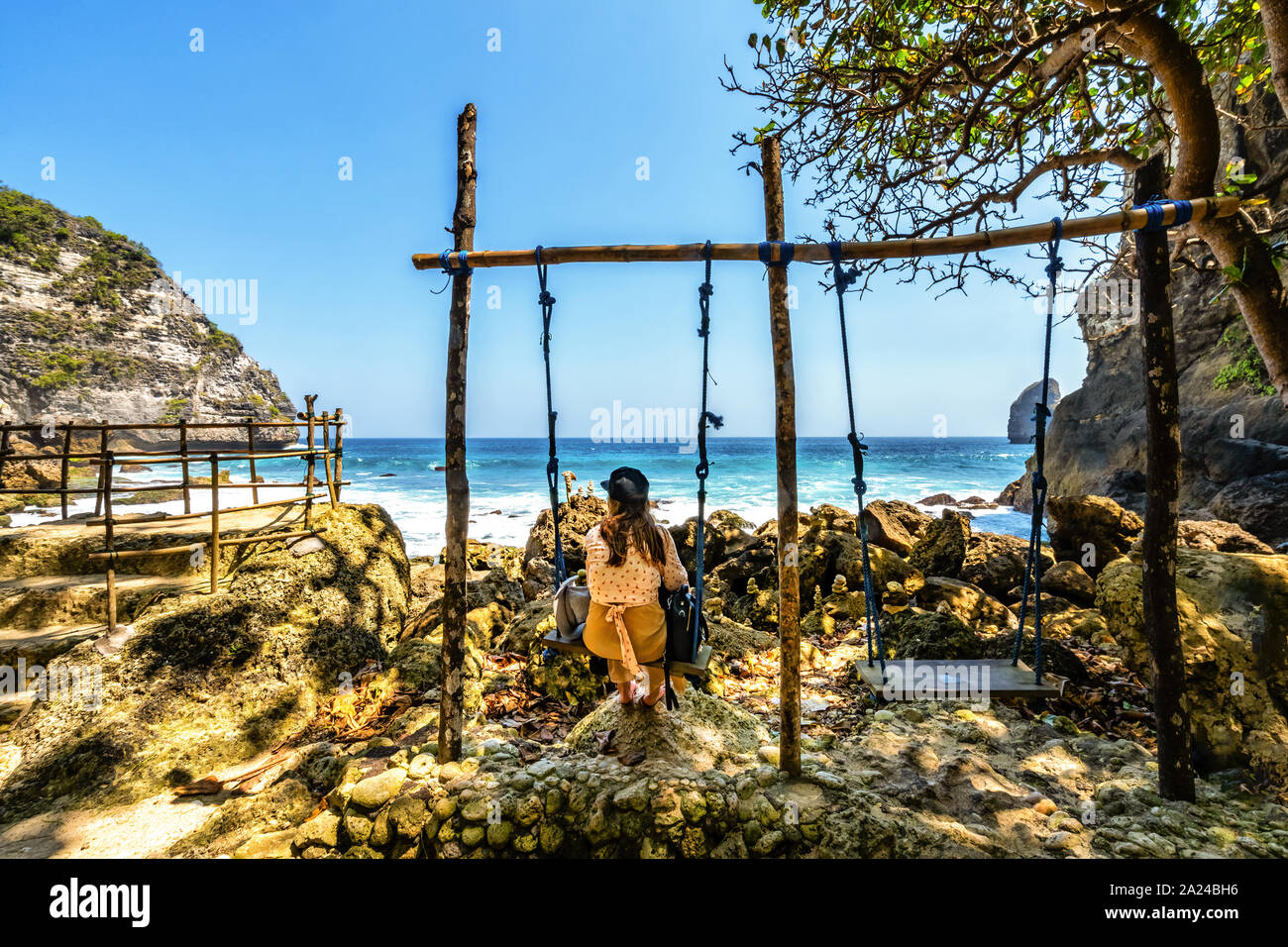 Beach and cave at Tembeling beach, at Nusa Penida Island, Bali ...