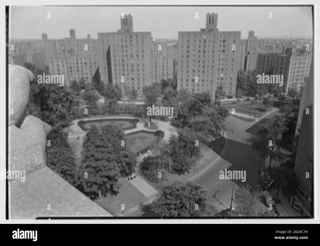 Parkchester hi-res stock photography and images - Alamy