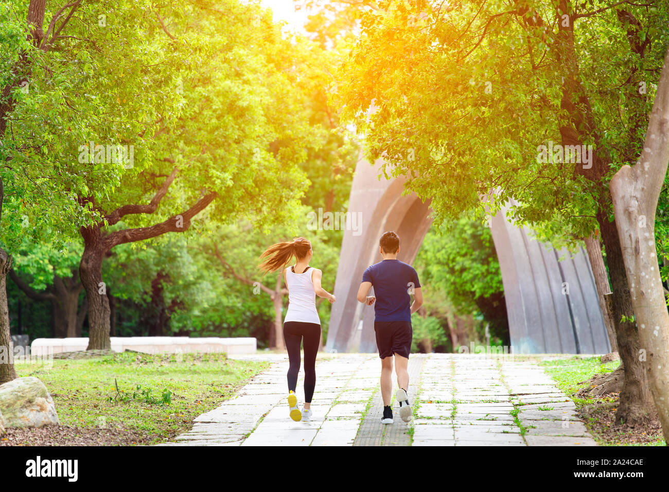 Man and girl and park and rear view hi-res stock photography and images ...