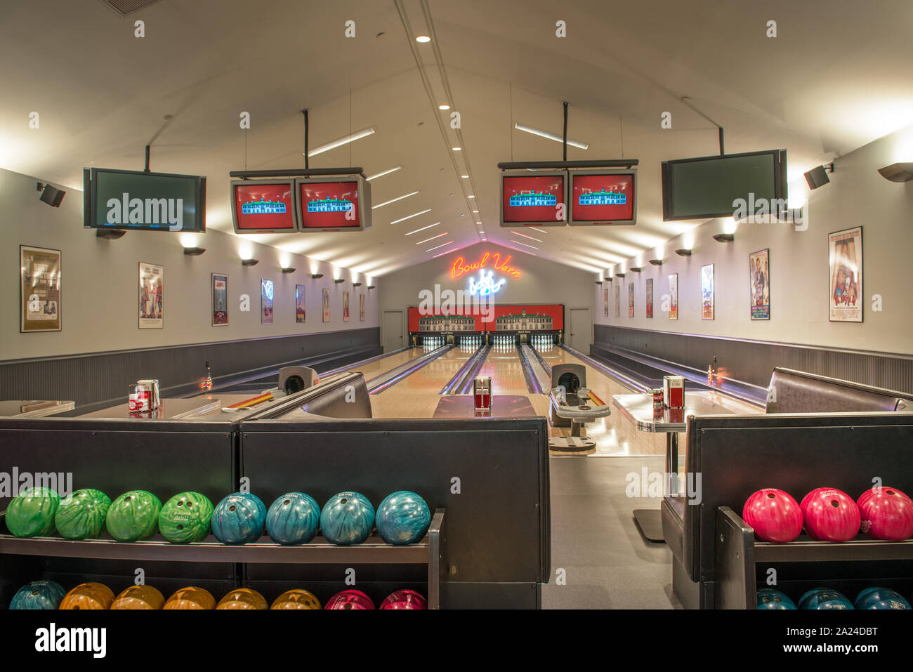 Part of a large private bowling center at Mount Vernon, a near (but ...