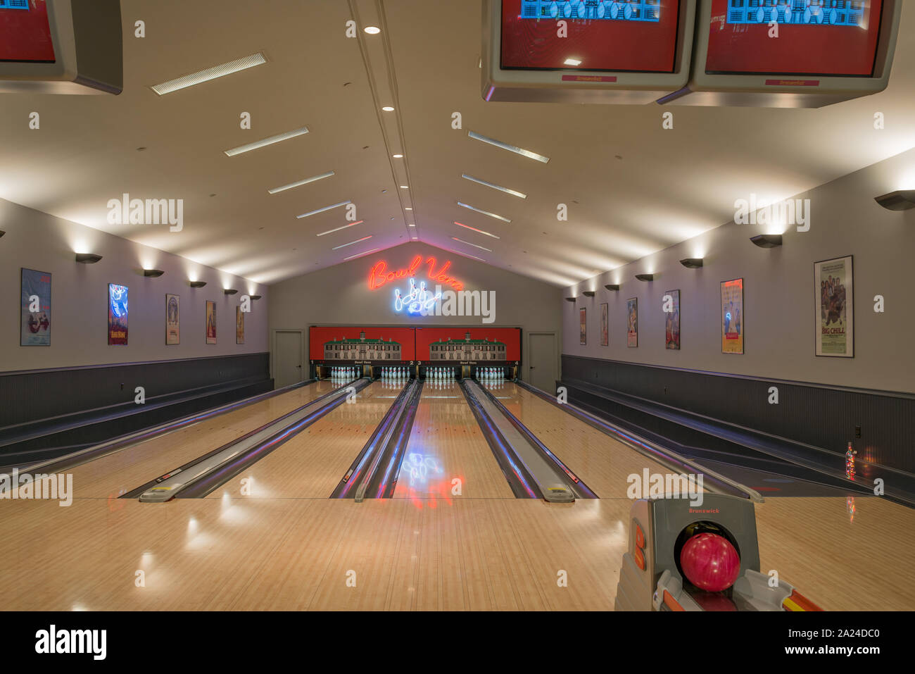 Part of a large private bowling center at Mount Vernon, a near (but ...