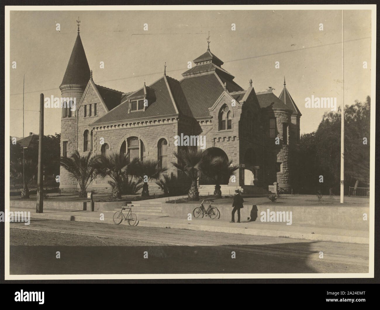Pasadena public library hi-res stock photography and images - Alamy