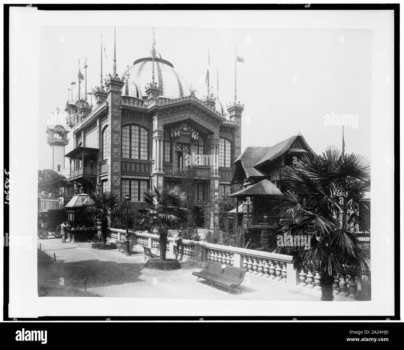 Exposition international paris Cut Out Stock Images & Pictures - Alamy