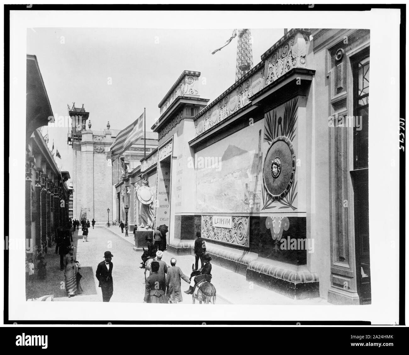 Exposition international Cut Out Stock Images & Pictures - Alamy