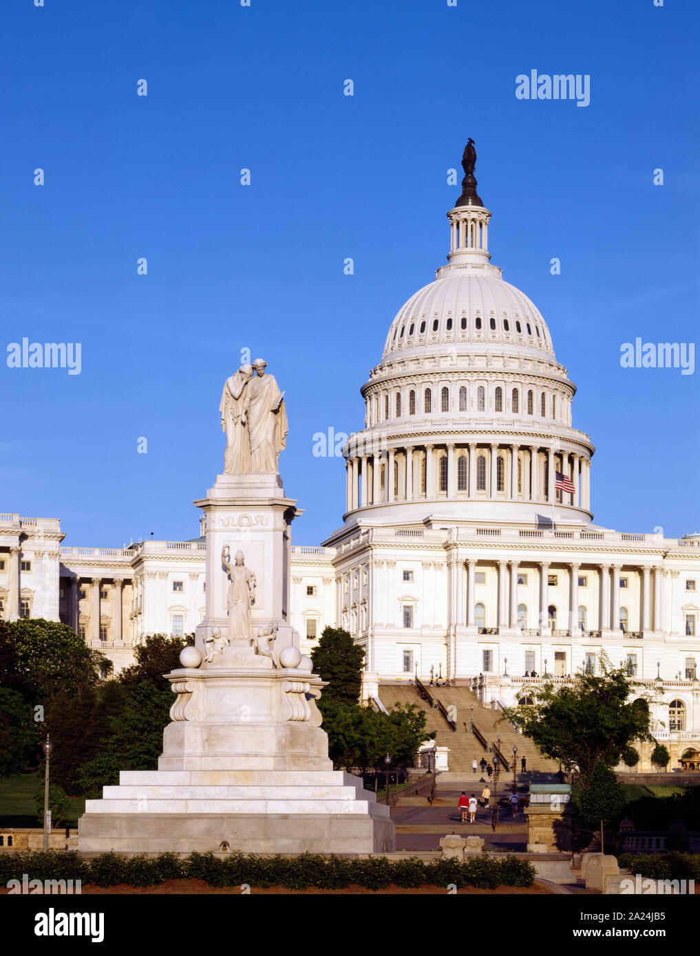 Peace Monument and U.S. Capitol, Washington, D.C Stock Photo - Alamy