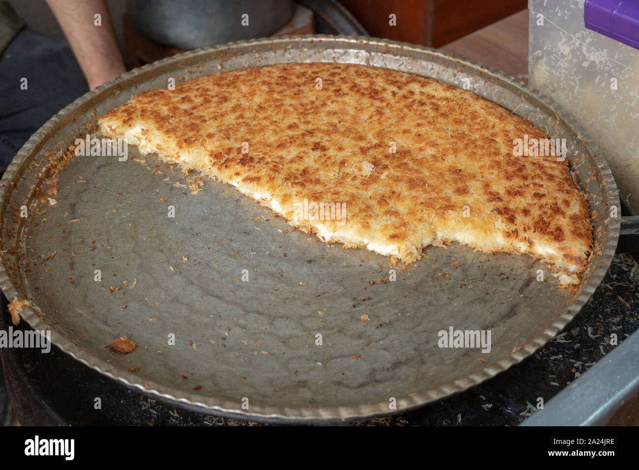 Fresh cheesy kunefe in Antakya, Hatay, Turkey Stock Photo - Alamy