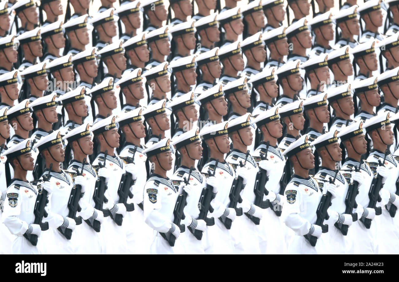Pla navy parade hi-res stock photography and images - Alamy