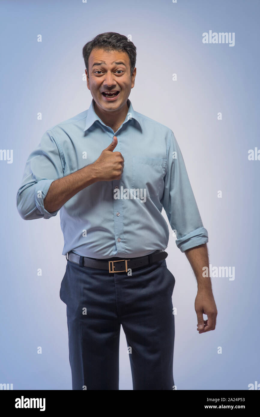 Raised eyebrows hi-res stock photography and images - Alamy