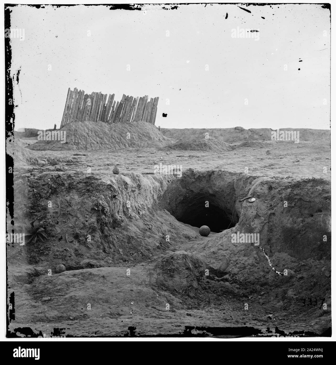 Petersburg, Virginia. Fortifications and bomb-proofs; Petersburg ...
