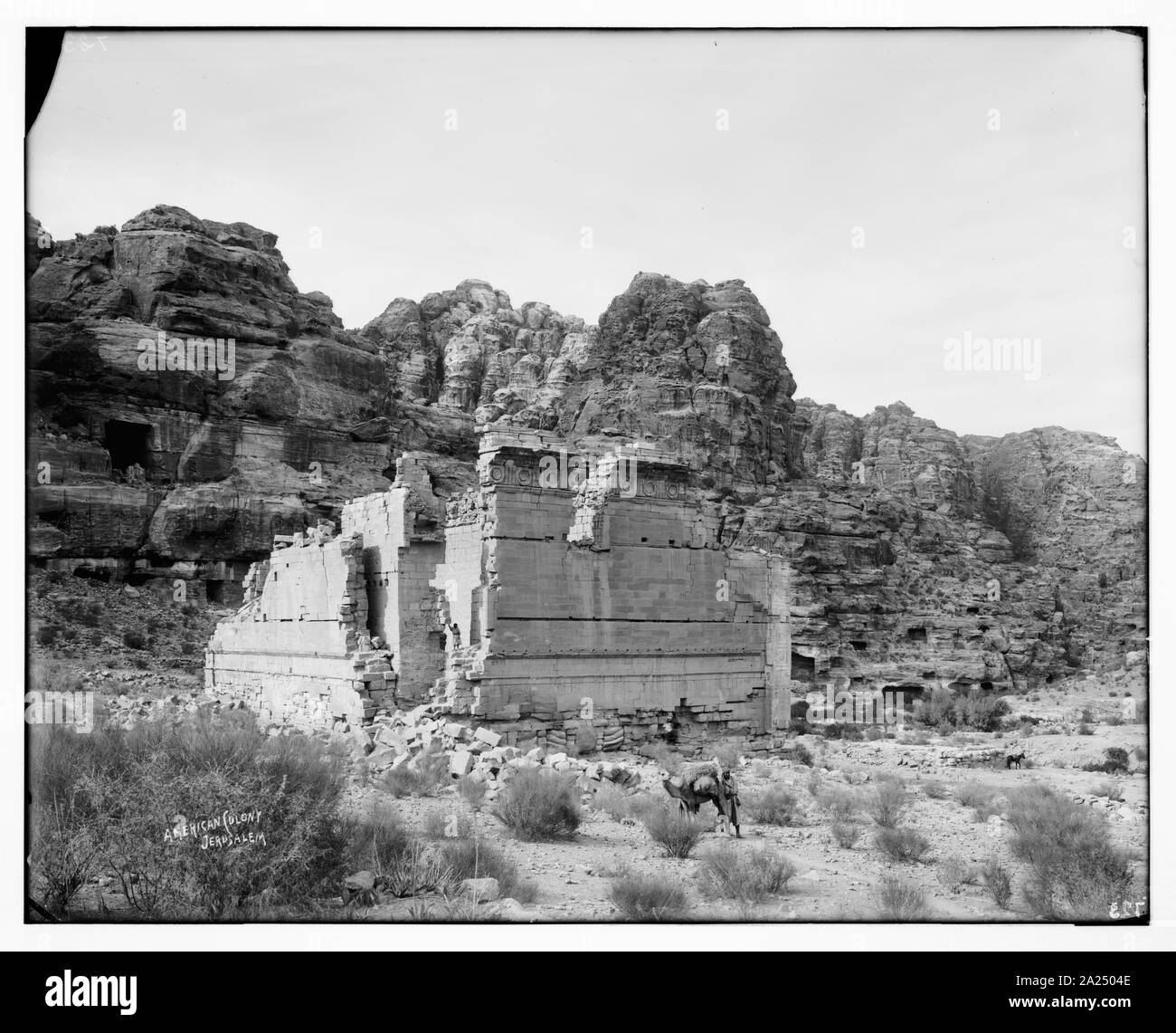 Altar excavation Black and White Stock Photos & Images - Alamy