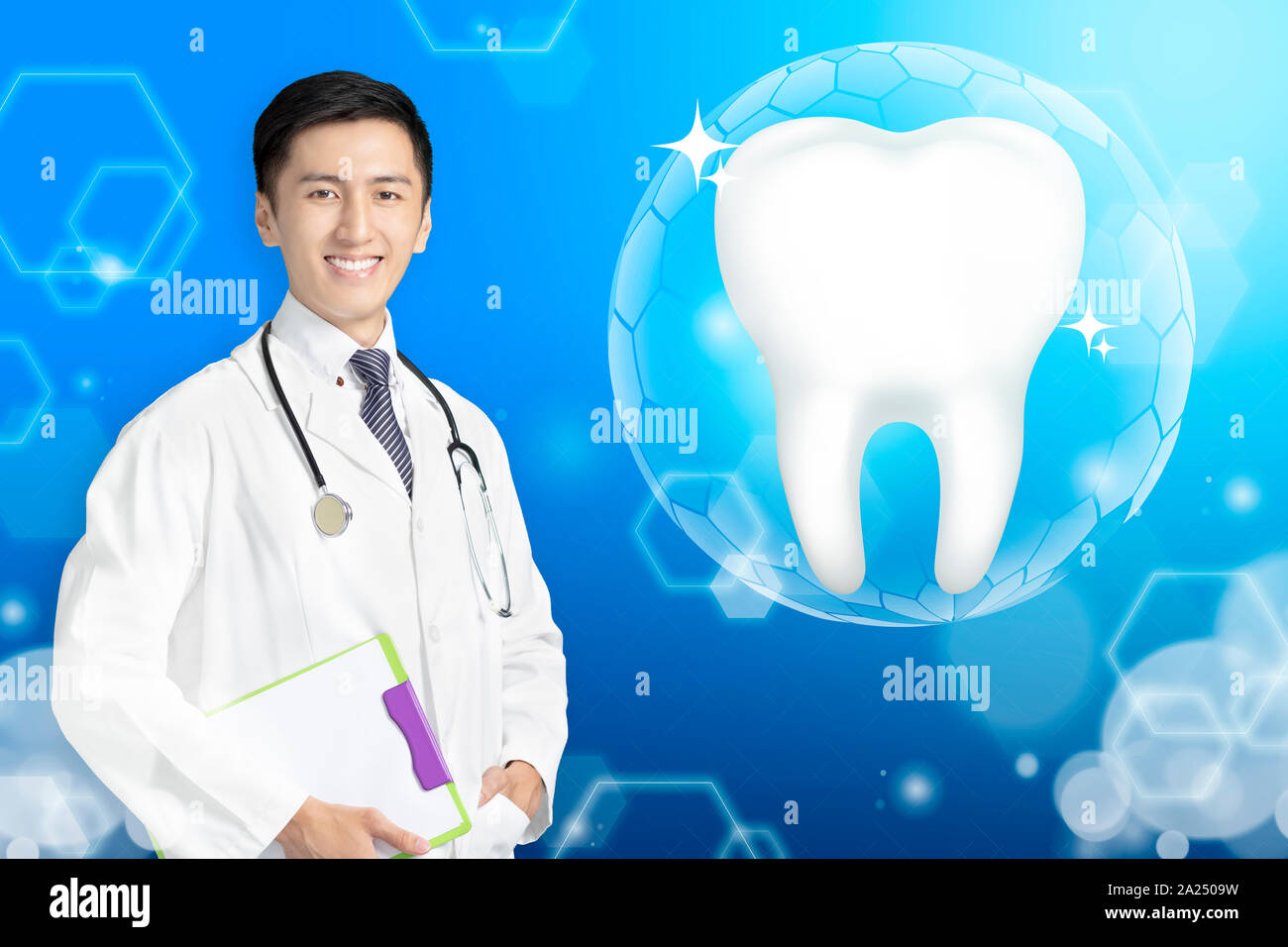 young dentist doctor showing Healthy tooth with glowing concept Stock ...