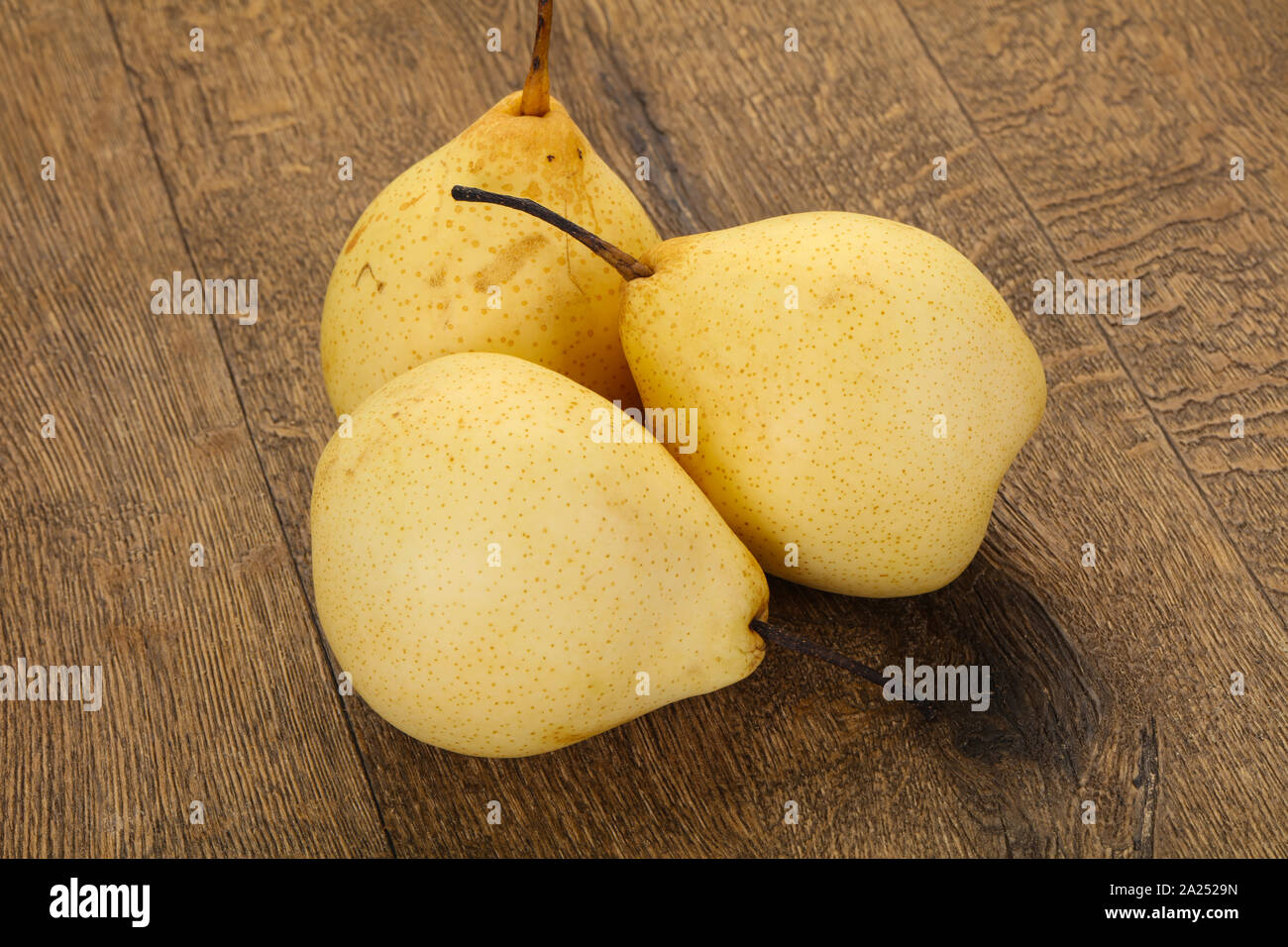 Juicy ripe yellow Chinese pear Stock Photo - Alamy