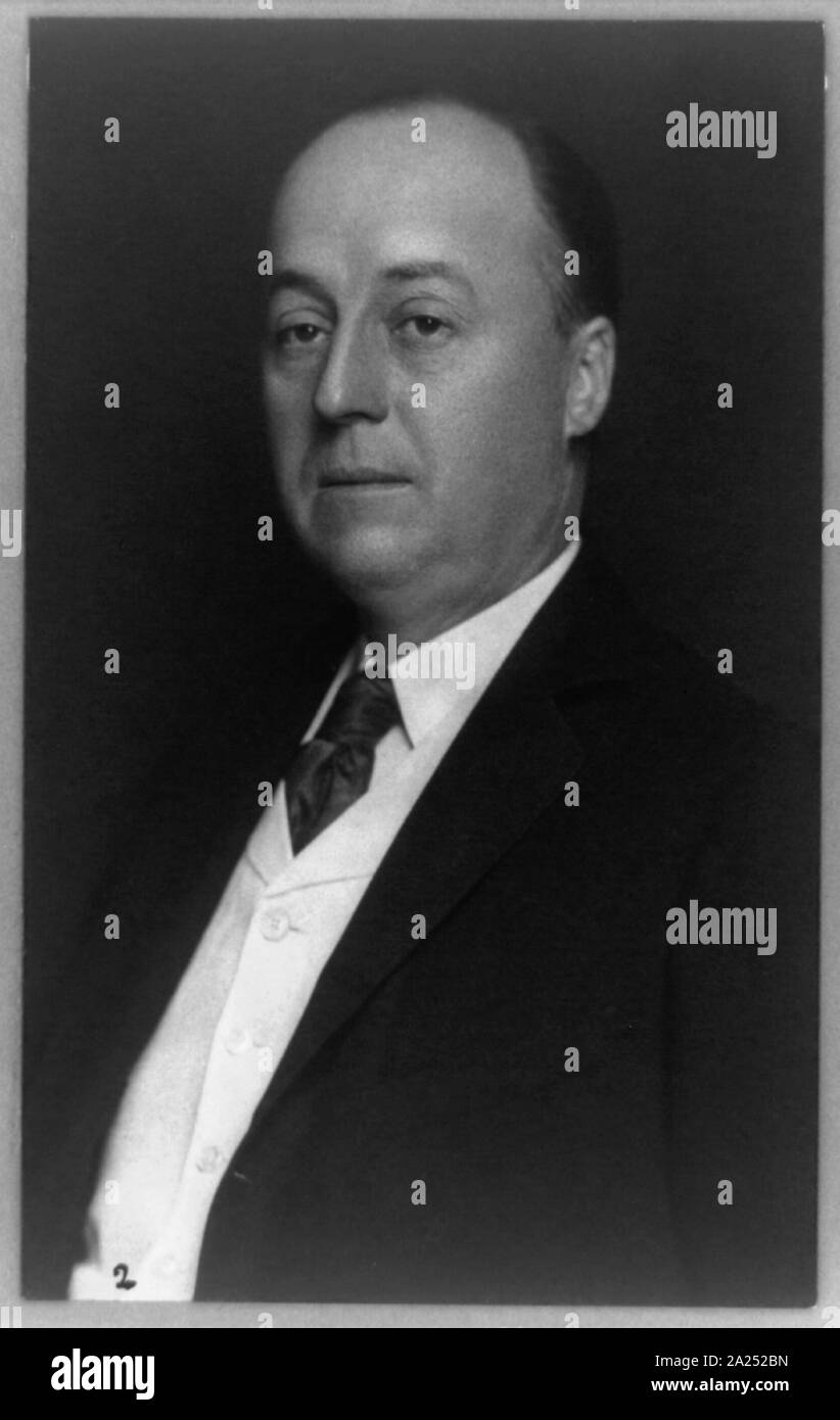 Philander Chase Knox, half-length portrait, facing slightly left Stock ...