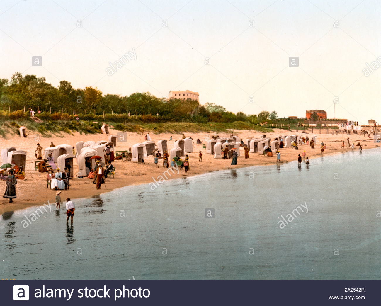 Kolobrzeg beach hi-res stock photography and images - Alamy
