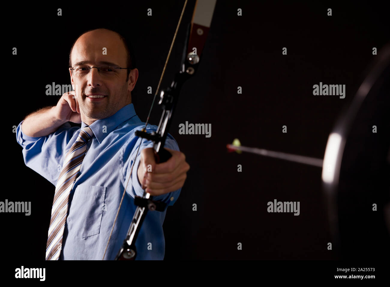 Hit target hi-res stock photography and images - Alamy