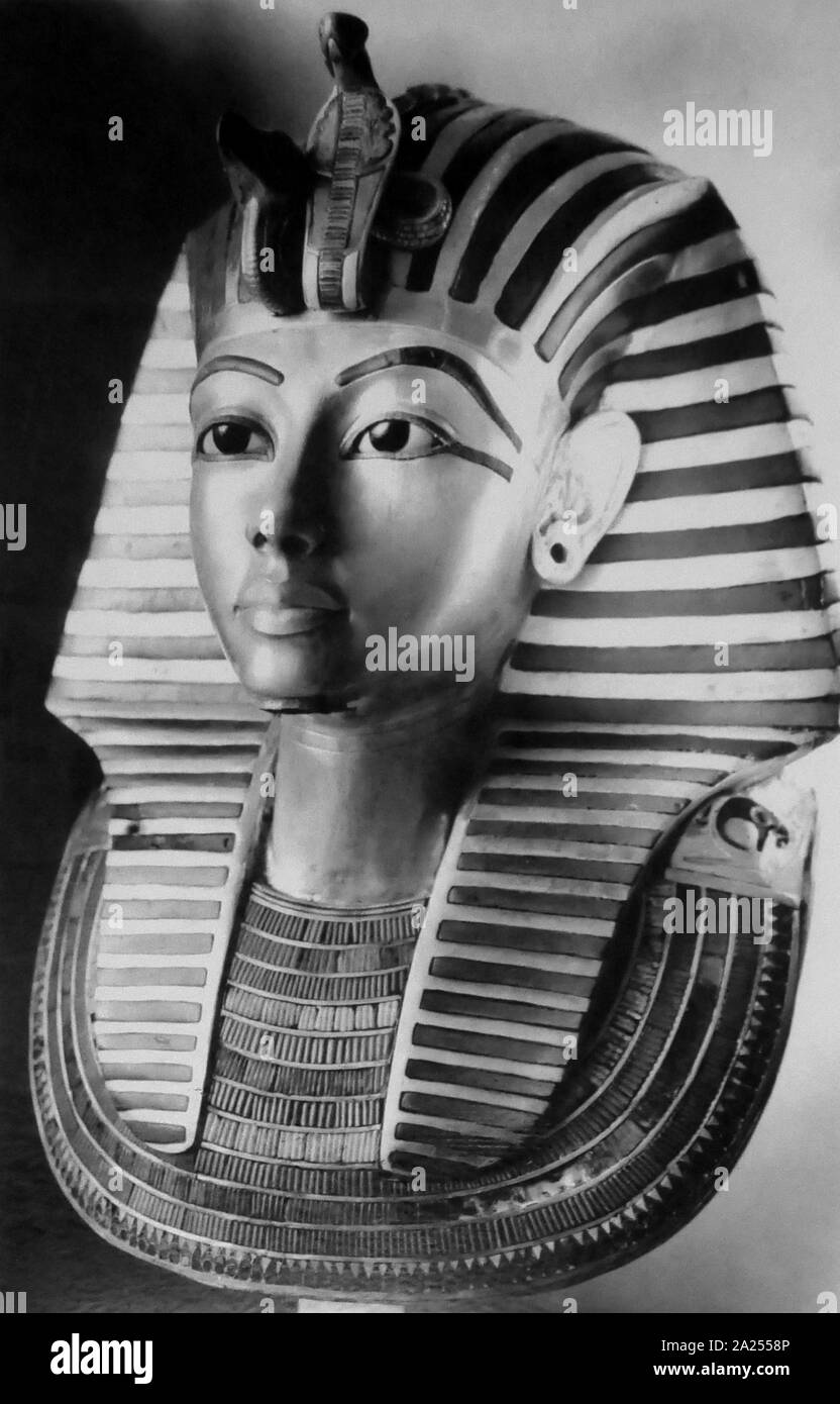 Funerary Mask Of Tutankhamun Black And White